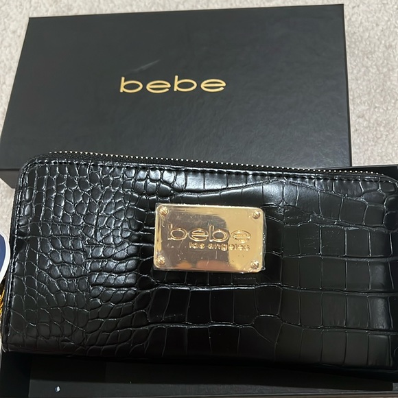 bebe | Bags | Brand New Zip Bebe Wallet | Poshmark